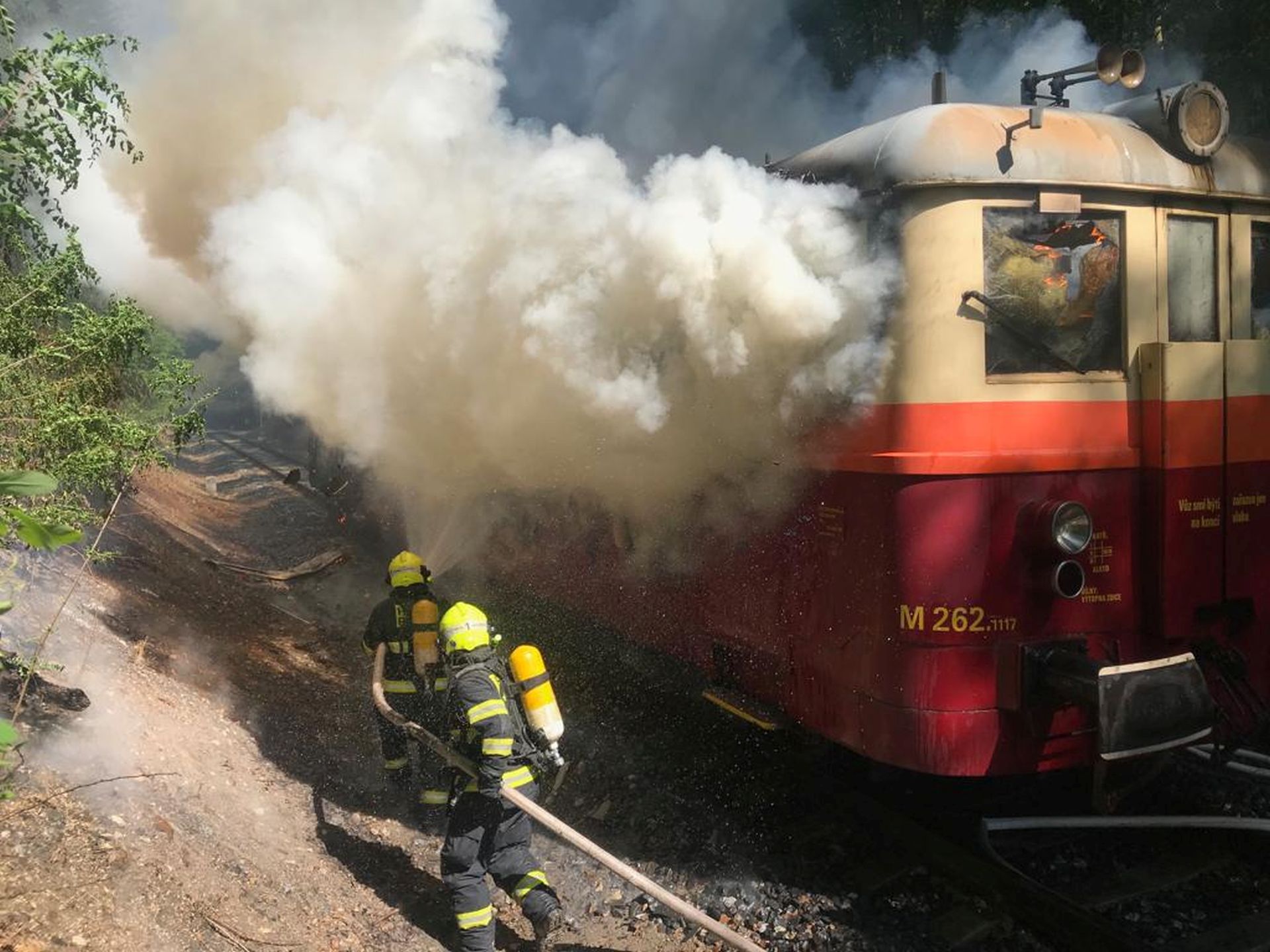 KŽC Doprava přišla o „kredenc“, shořel na Pražském semmeringu - Zdopravy.cz