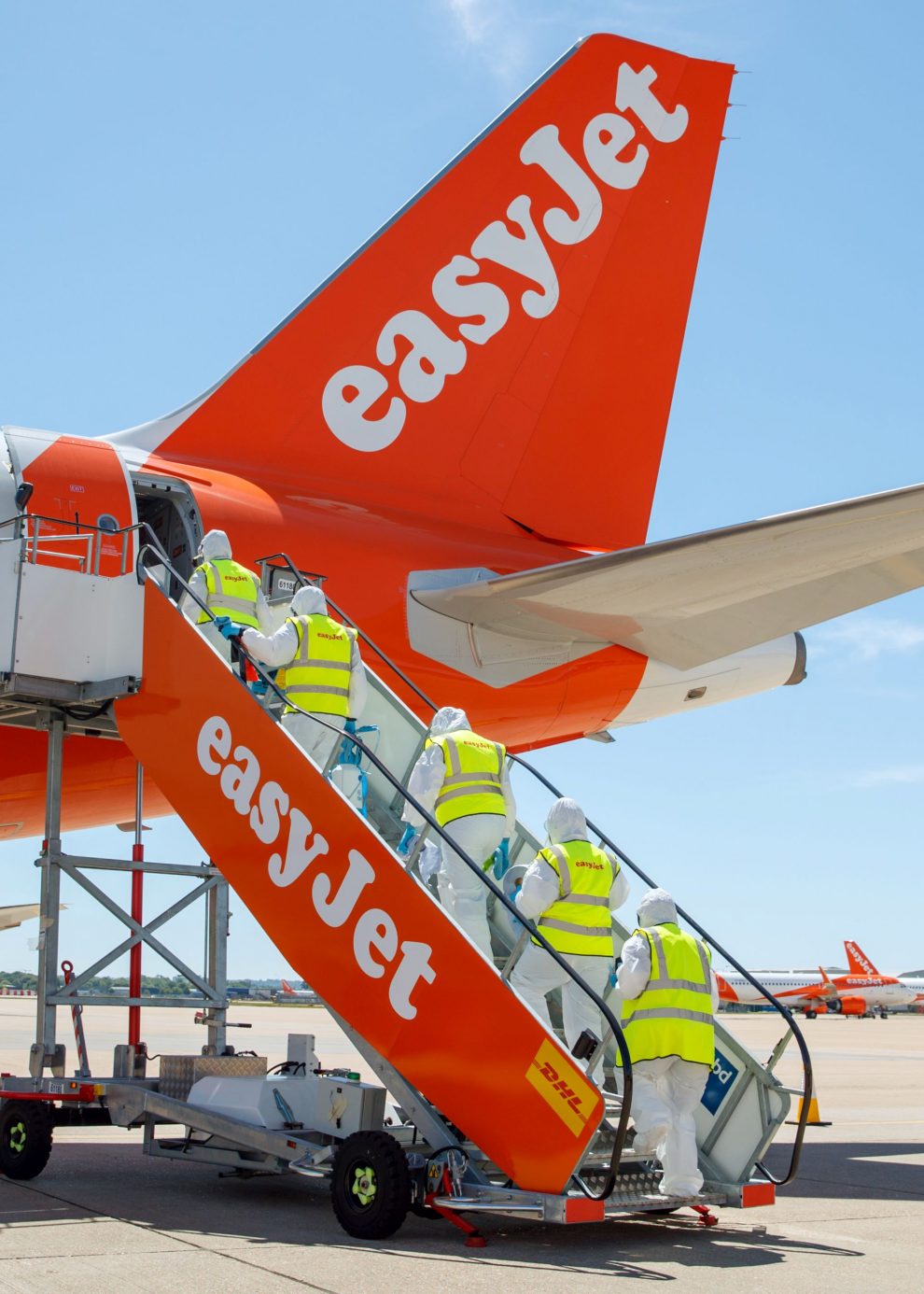 EasyJet obnovuje provoz, začíná hlavně s vnitrostátními linkami. Praha ...