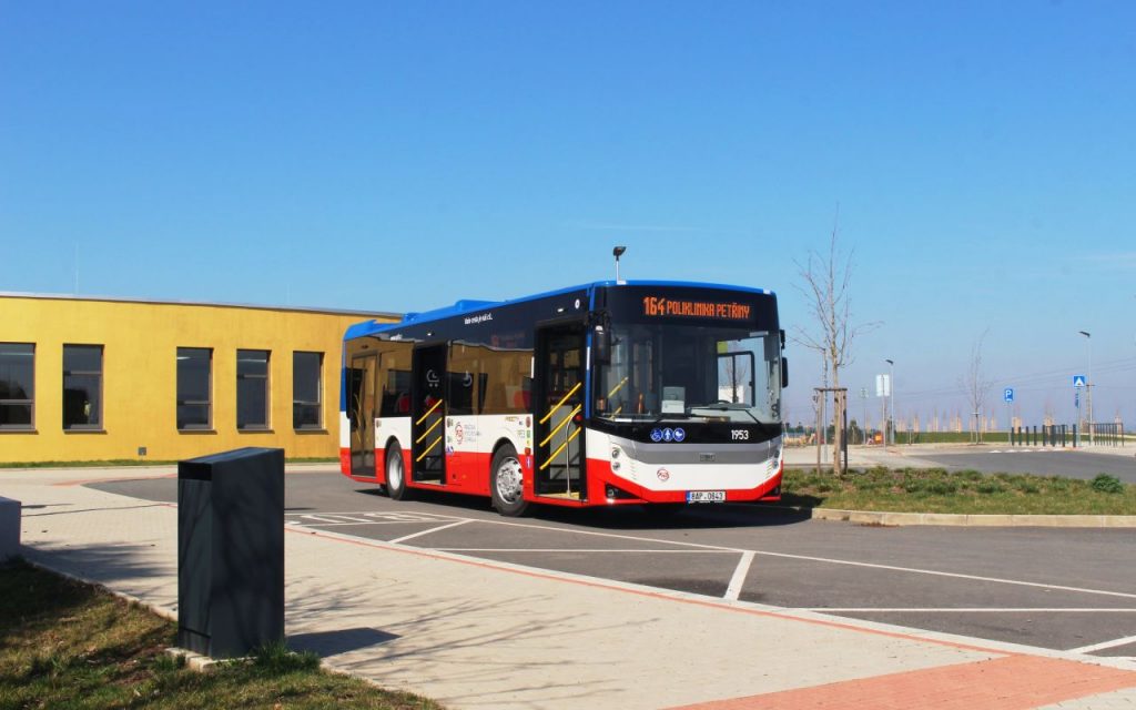 V Pražské integrované dopravě začínají jezdit turecké autobusy BMC ...