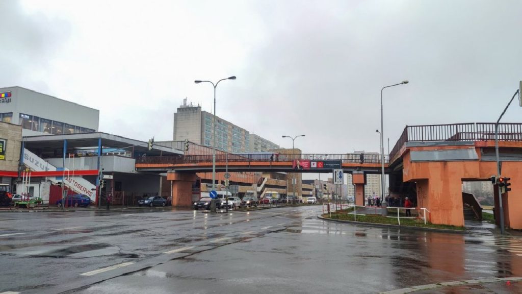 Praha 11 opraví most u stanice metra Háje, dostane oficiální název ...