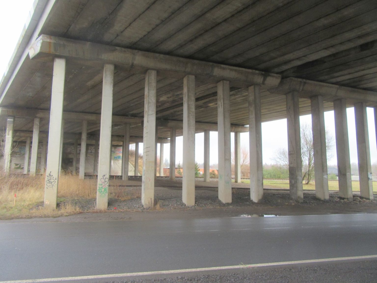 ŘSD zdemoluje další most na dálnici D4 u Dobříše. Místo opravy raději ...